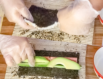 How to Make Maki Sushi Roll (Step-by-Step with Video & Recipes)