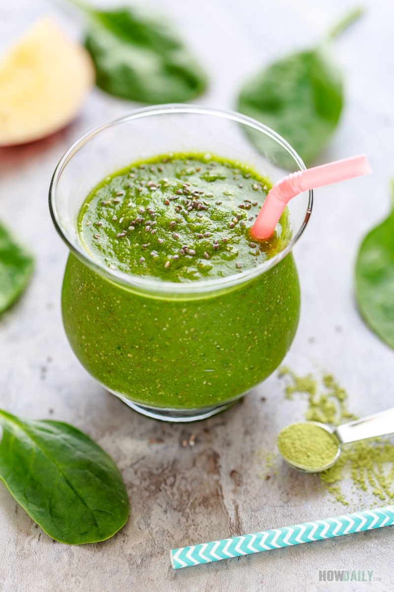 Matcha Green Tea Apple Smoothie with Spinach Recipe